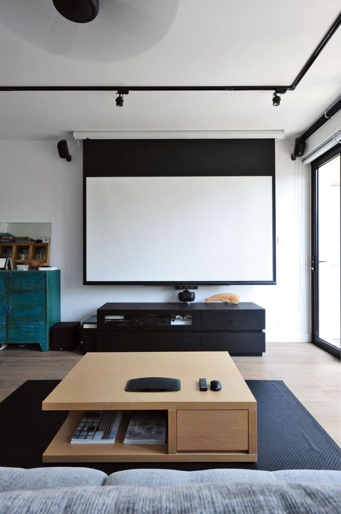 Transform Your Lounge with a Home Video Wall - Residence Style