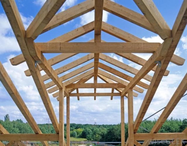What are The Main Differences between Trusses and Rafters?
