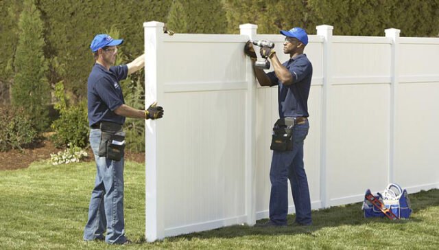 3 Things to Consider When Hiring a Fence Contractor. What not to Do ...