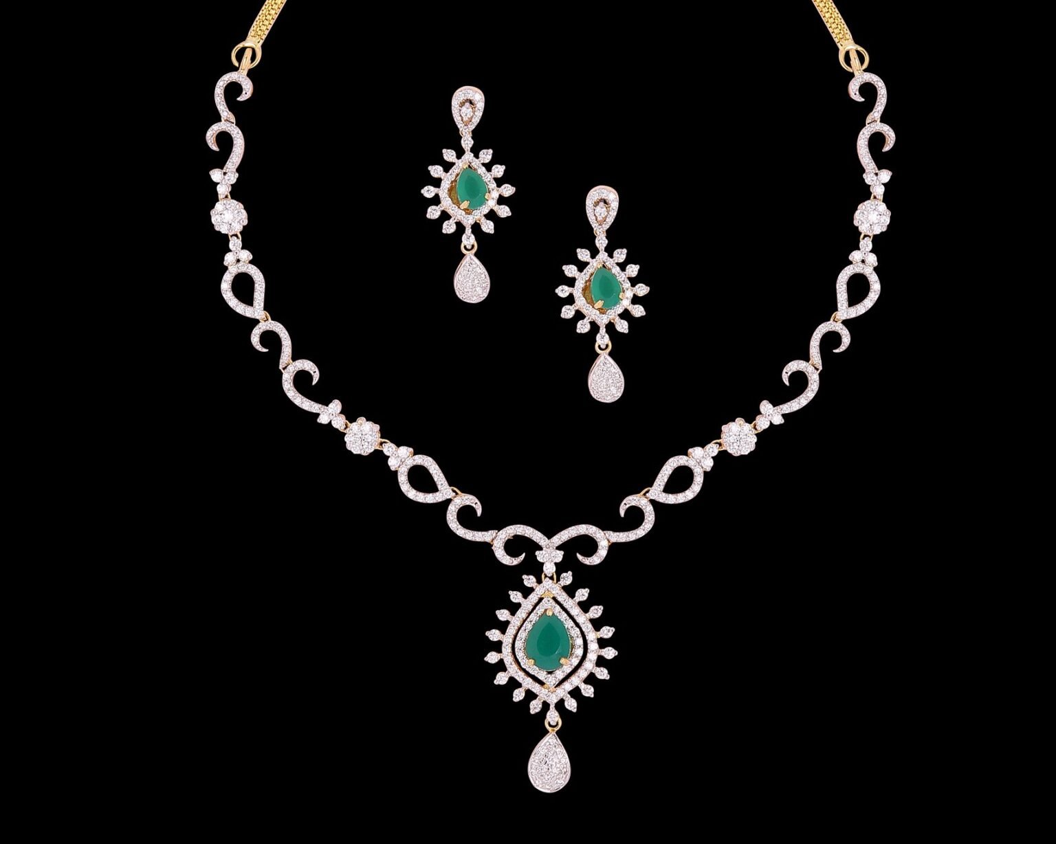 Lightweight Trendy Jewellery Designs for Your Everyday Perfect Look