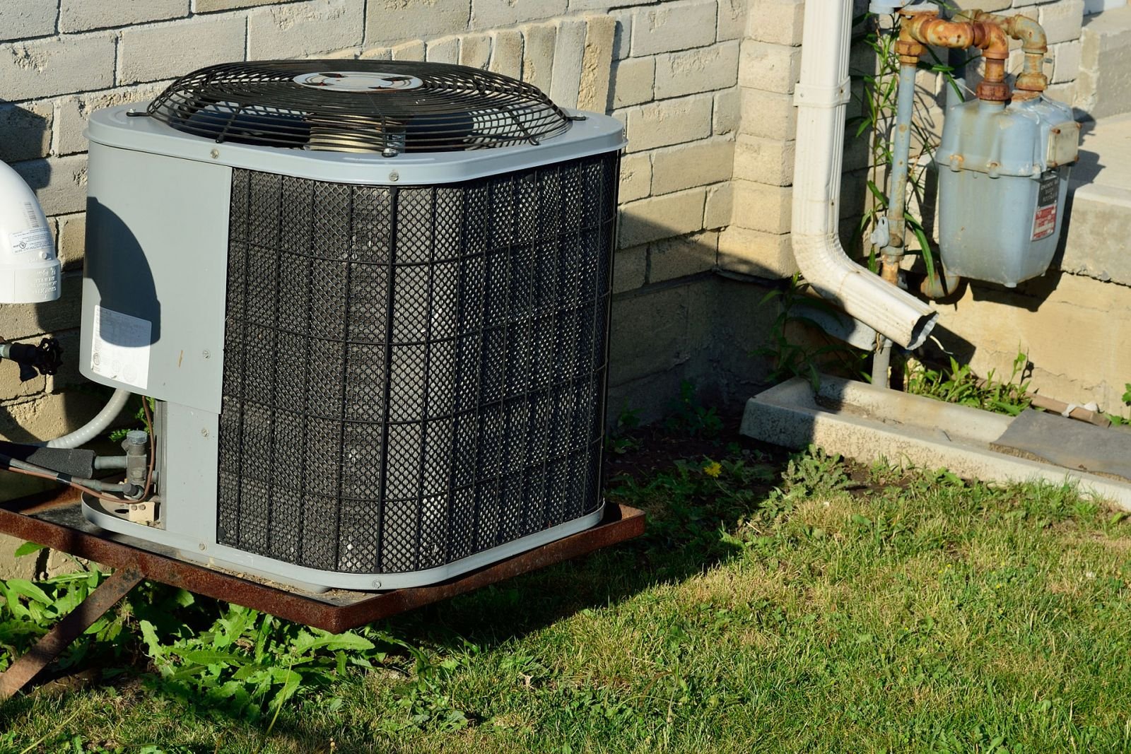 Why Your Air Conditioning System Breaks and When to Hire an AC Repair ...