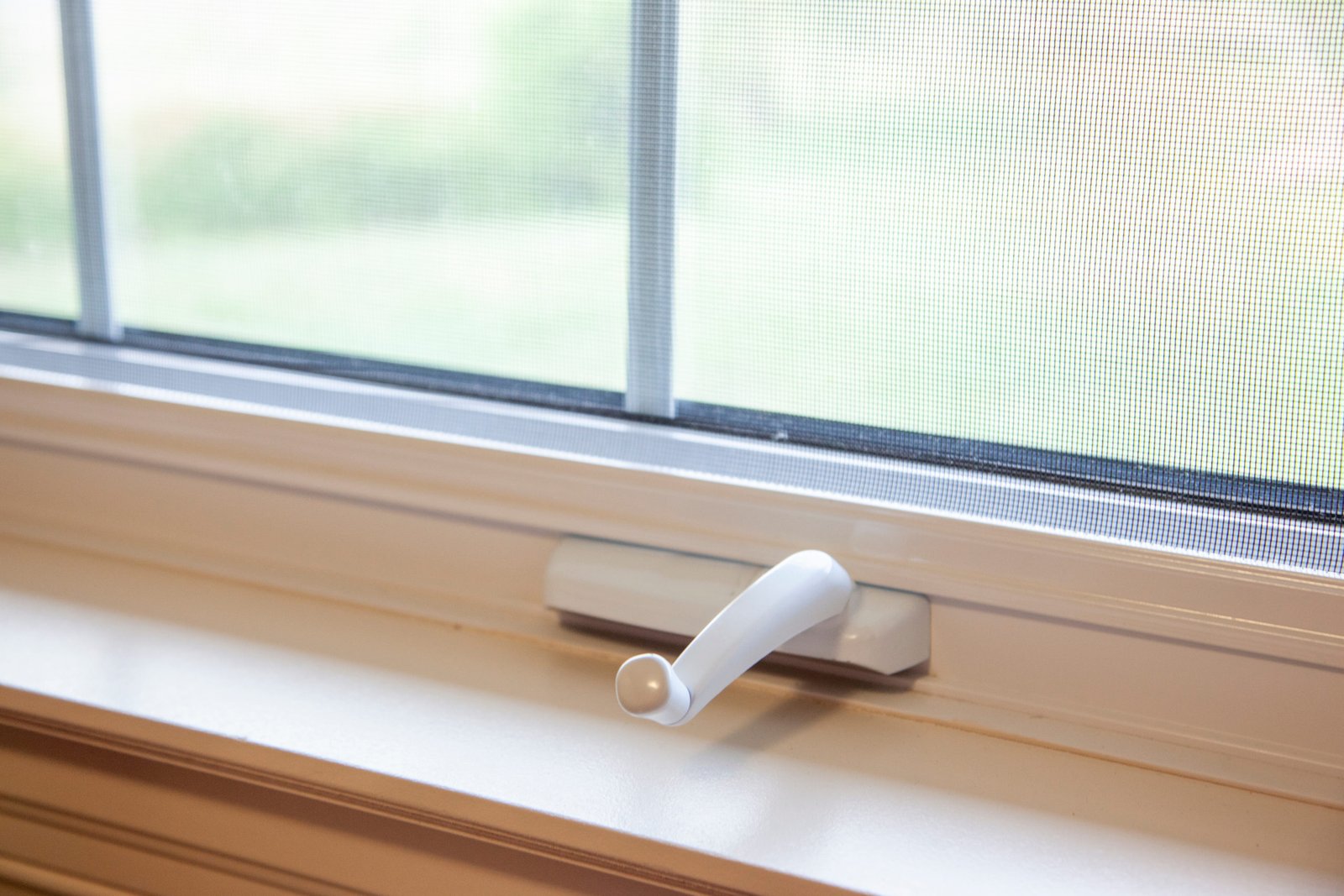 A Homeowner’s Guide To Choosing The Right Window Hardware » Residence Style