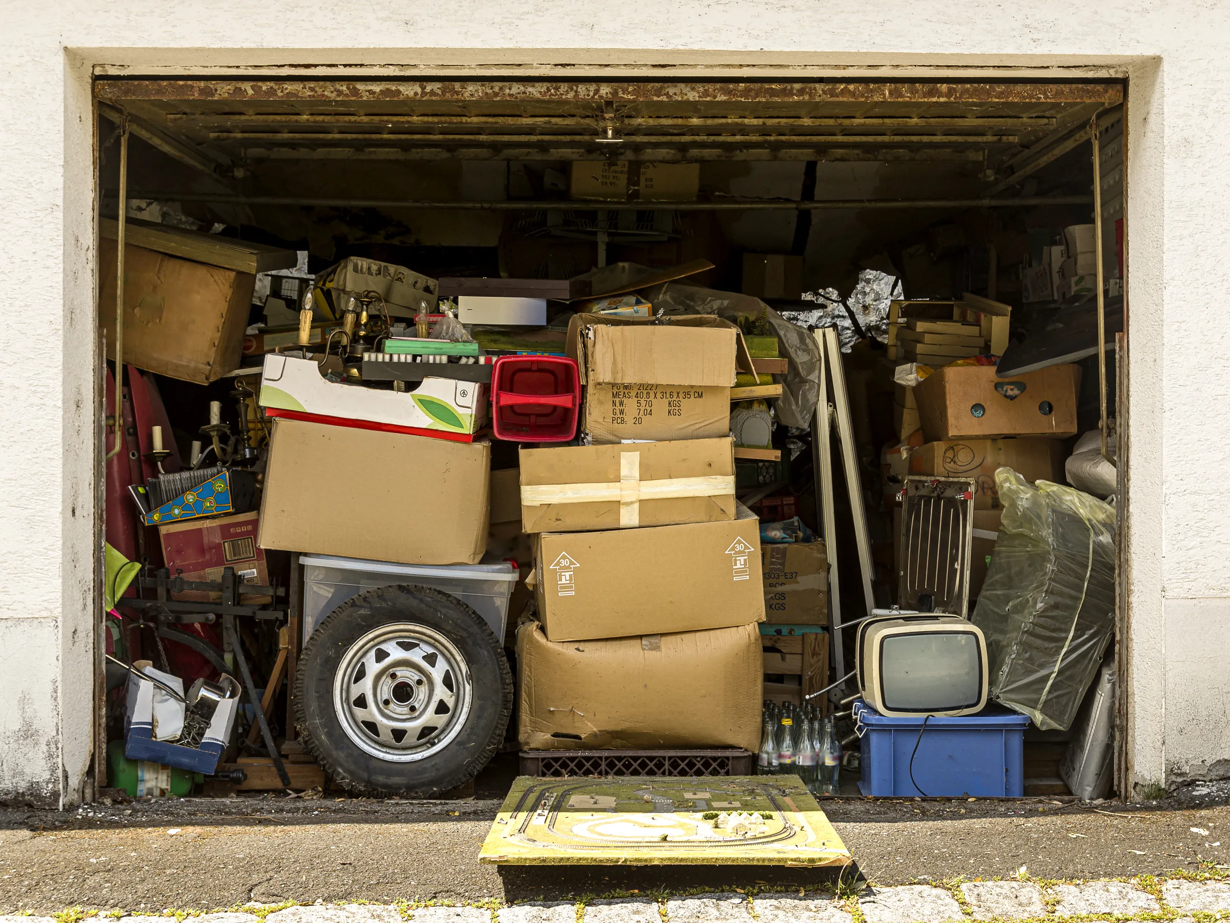 How to Sell a Junk-Filled Home » Residence Style